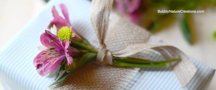 DIY Gift Wrap with Lilies ⋆ Sprinkle Some Fun