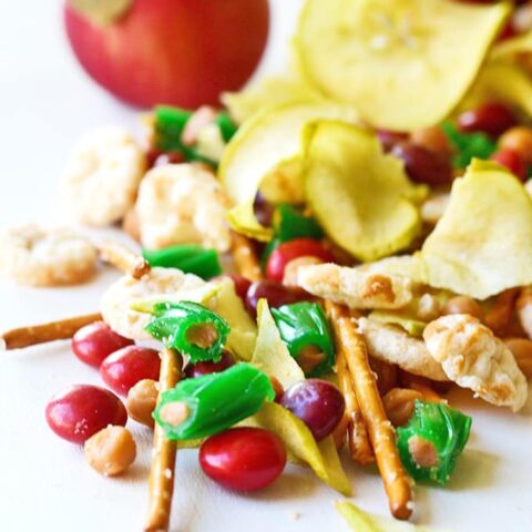 Caramel Apple Snack Mix ⋆ Sprinkle Some Fun