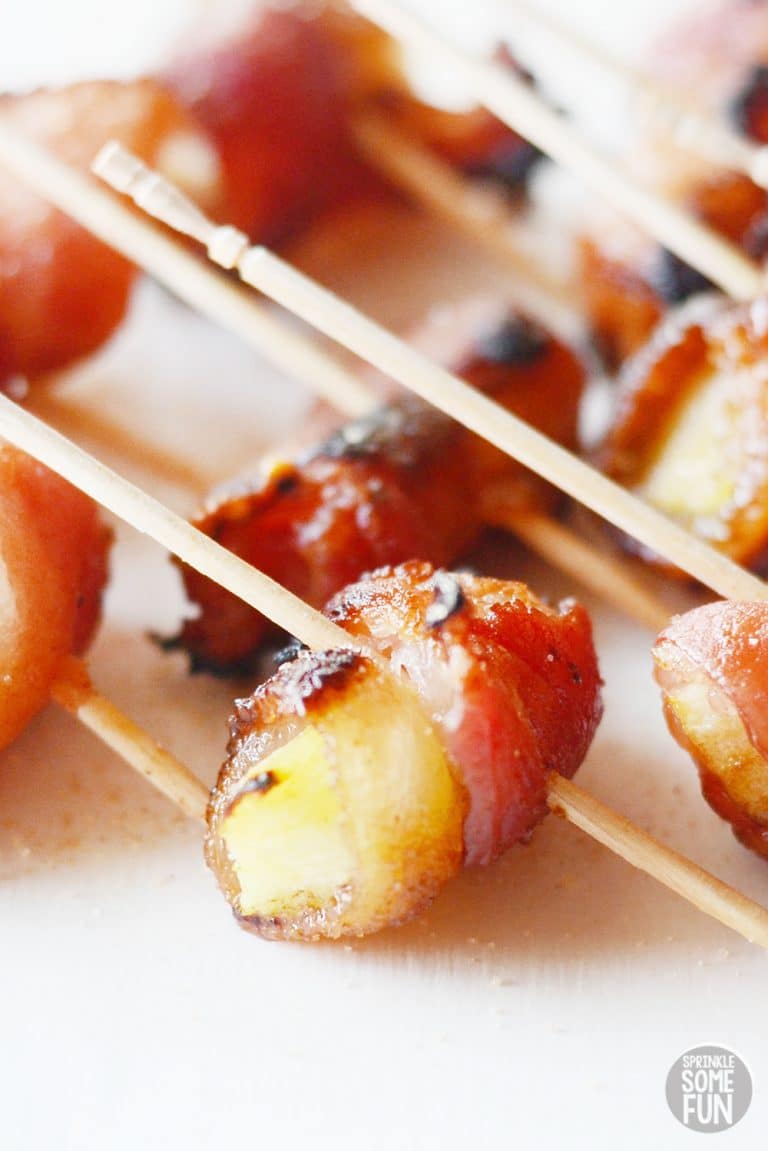 Apple Cinnamon Bacon Bites · Easy Appetizer ⋆ Sprinkle Some Fun