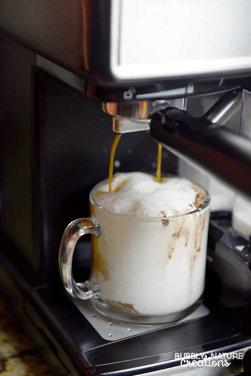 Skinny Peppermint Mocha Cappuccino ⋆ Sprinkle Some Fun