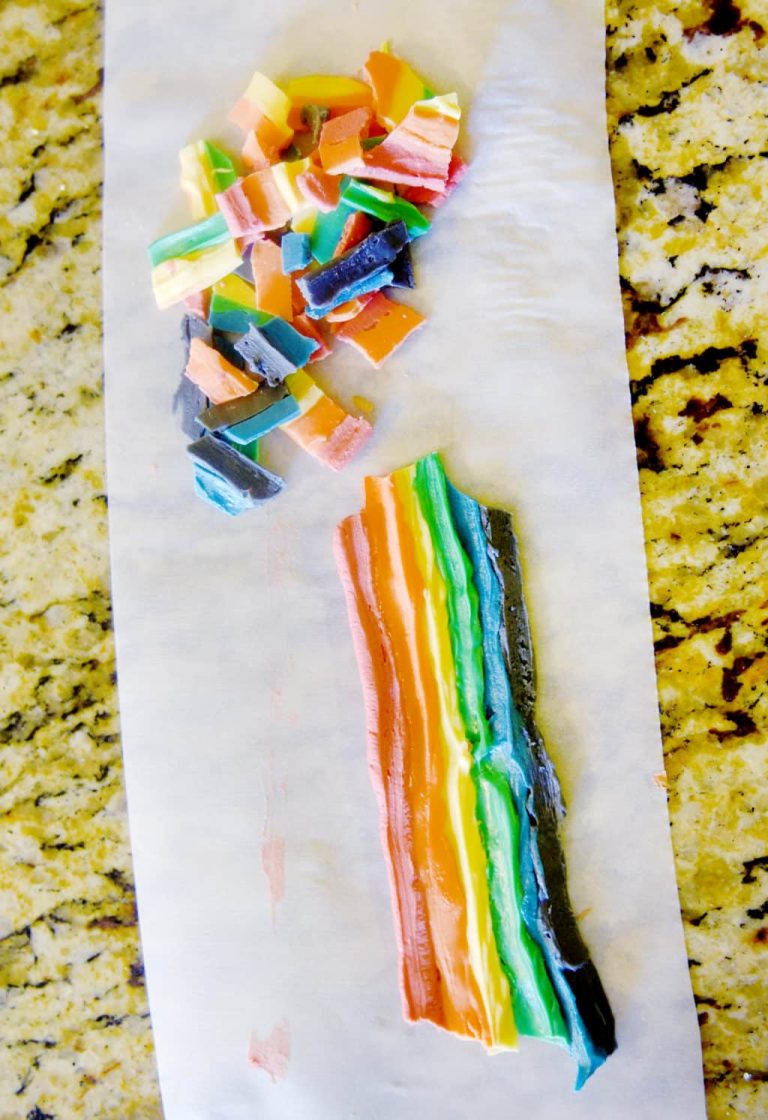 Rainbow St. Patrick's Day Snack Mix ⋆ Sprinkle Some Fun