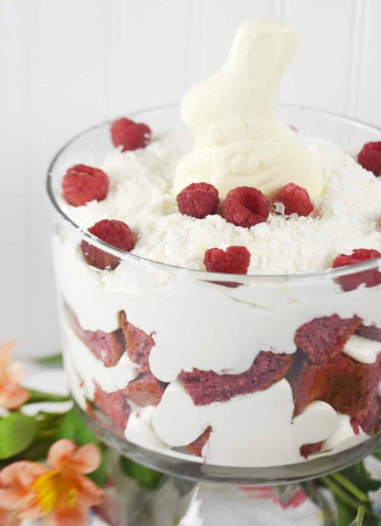 White Chocolate Raspberry Bunny Fluff Trifle ⋆ Sprinkle Some Fun