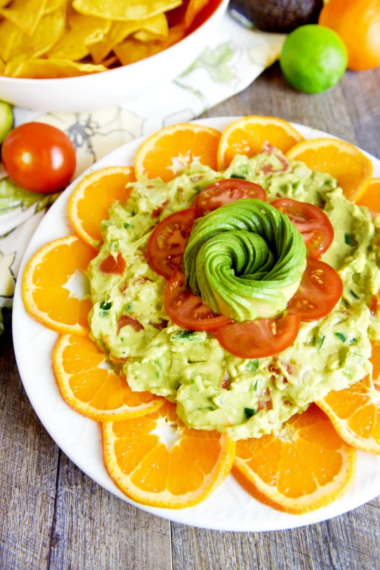Guacamole Platter * How to Make a Colorful Guacamole Party Tray ⋆ ...