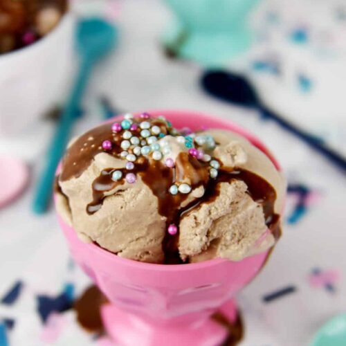 Super Creamy Chocolate Ice Cream ⋆ Sprinkle Some Fun