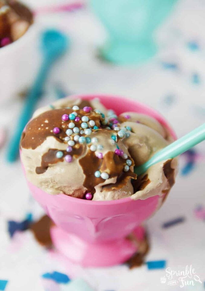 Super Creamy Chocolate Ice Cream ⋆ Sprinkle Some Fun