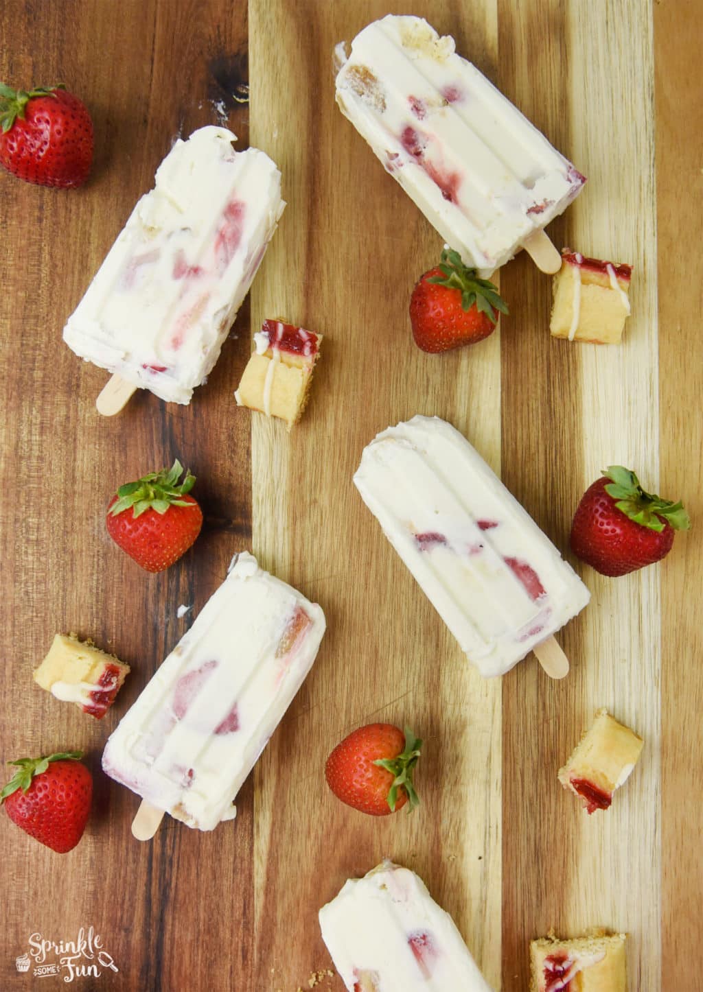 Strawberry Cheesecake Pops ⋆ Sprinkle Some Fun