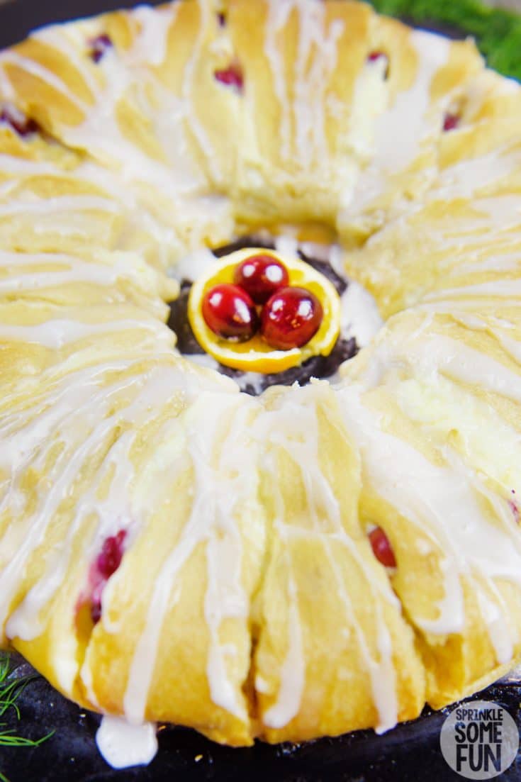 Cranberry Orange Crescent Ring ⋆ Sprinkle Some Fun