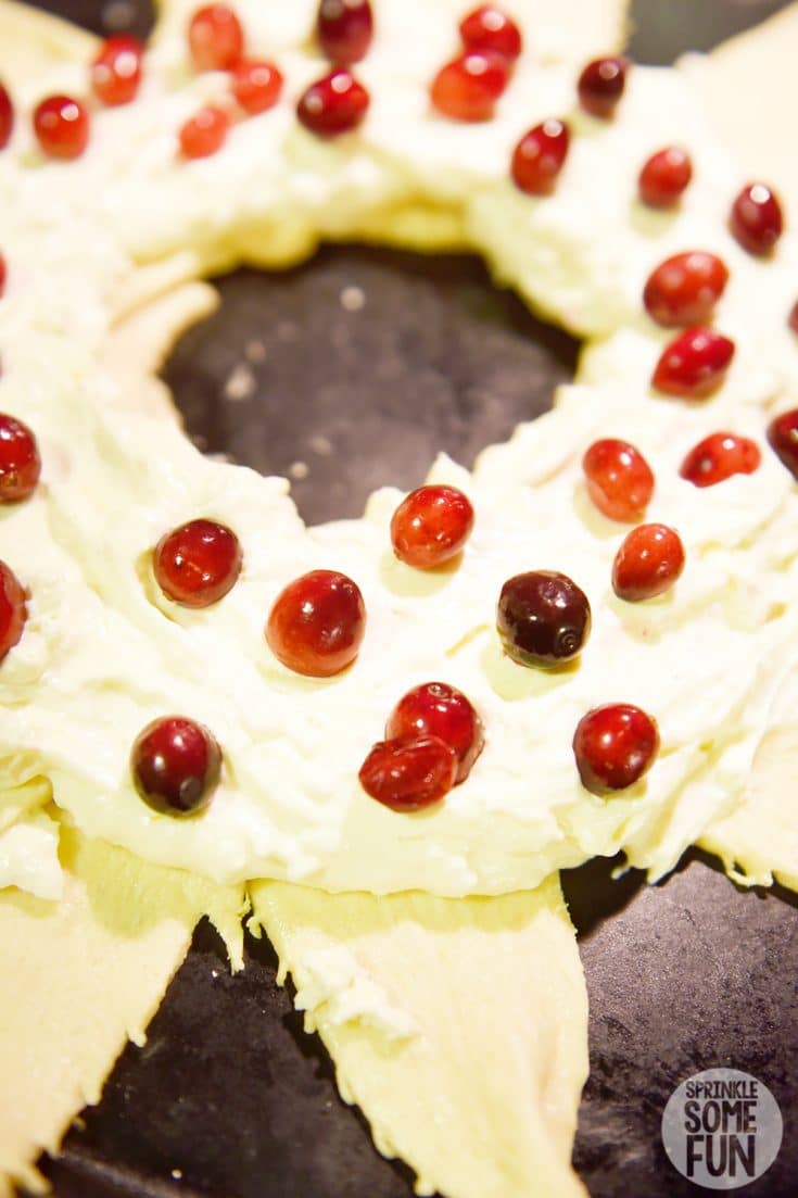 Cranberry Orange Crescent Ring ⋆ Sprinkle Some Fun