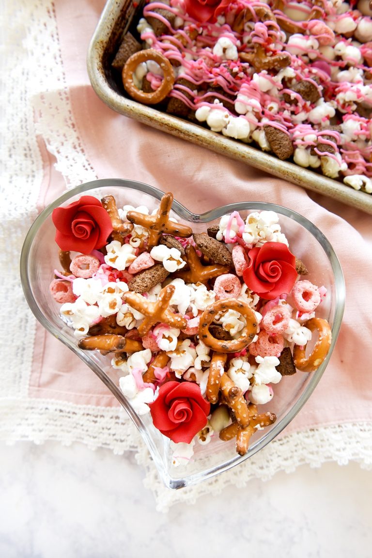 Valentine Snack Mix ⋆ Sprinkle Some Fun