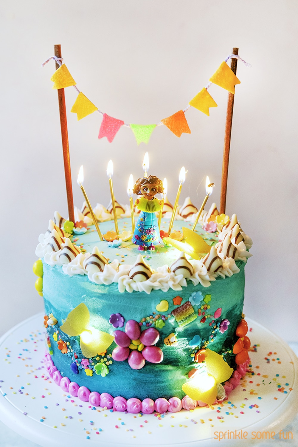 Encanto Cake * How to Make an Encanto Party Cake ⋆ Sprinkle Some Fun